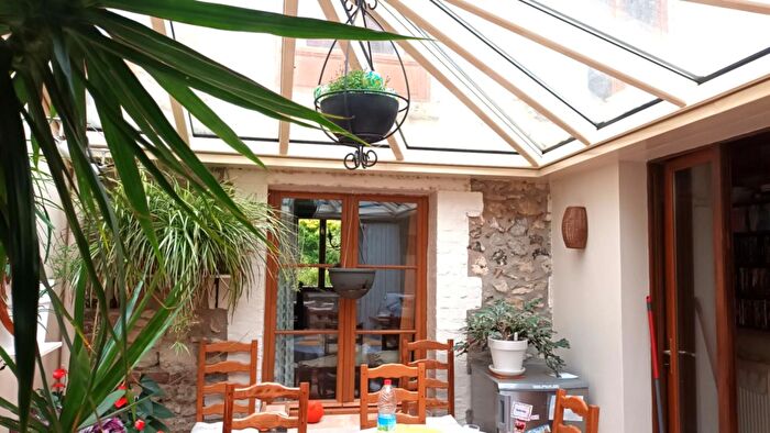 Maison à vendre - Beaumont-sur-Oise - 6 pièces - 3 chambres