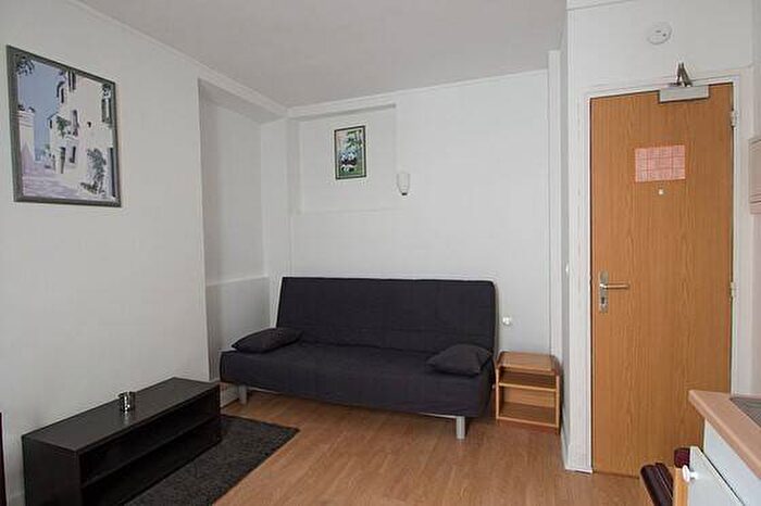 Appartement à louer - Violet Commerce, Paris ème arrondissement - 1 pièce