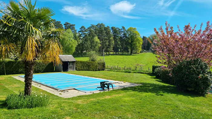 Maison à vendre - Favars - 6 pièces - 4 chambres