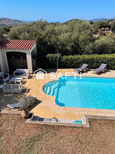 Maison à vendre - Afa - 5 pièces - 4 chambres