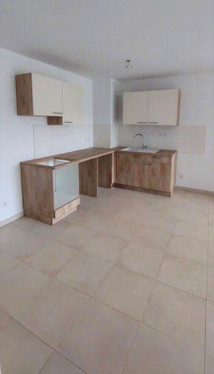 Sud, Le Luc - Appartement 4 pièces à louer