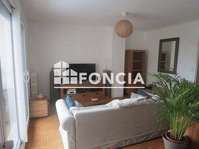 Haute Ville-Basse Ville, Chartres : Appartement 4 pièces à louer