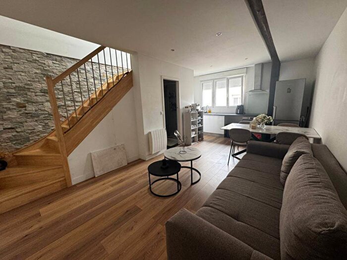 Appartement à louer - Centre Ville, Reims - 2 pièces - 1 chambre