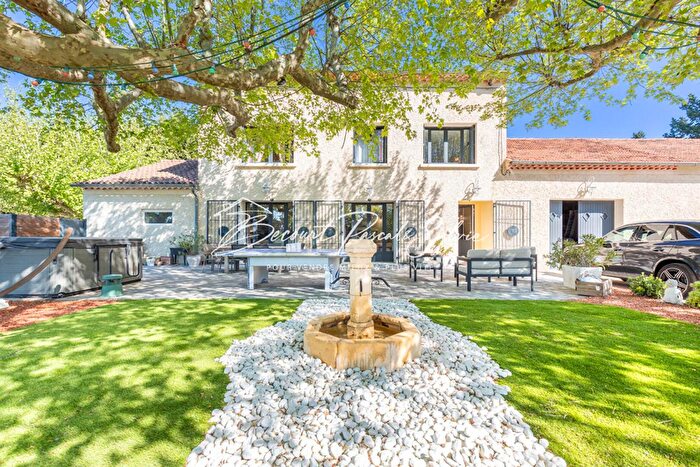 Maison 9 pièces à Sarrians, à vendre