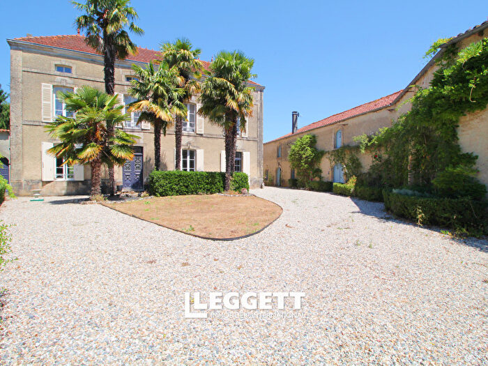 Maison à vendre - Dampierre-sur-Boutonne - 10 pièces - 7 chambres