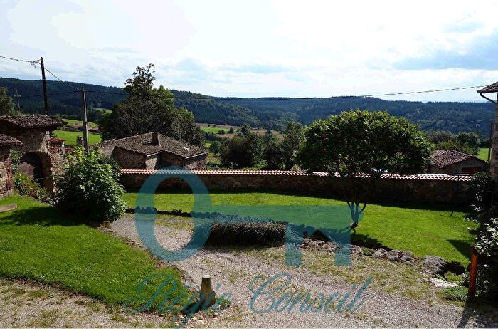 Appartement à louer - Saint-Genest-Malifaux - 4 pièces - 2 chambres