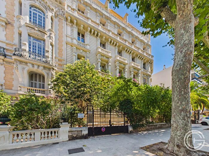 Appartement 6 pièces à vendre à Nice, Carré d'or