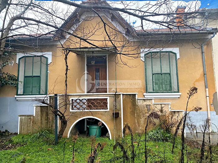 Maison à vendre - Eyragues - 8 pièces - 4 chambres