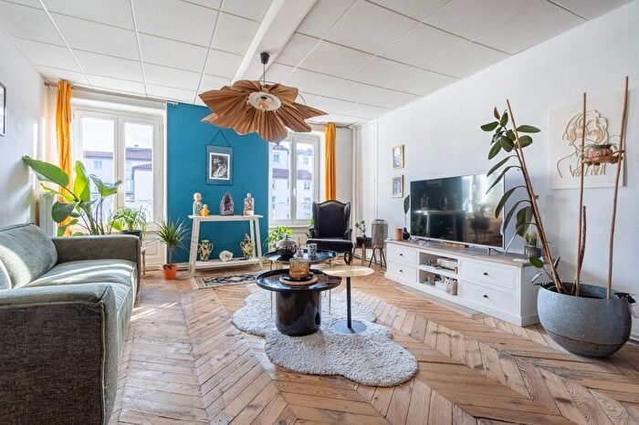 Appartement à vendre - Clermont-Ferrand, Delille, Cathédrale, La Gare - 6 pièces - 4 chambres