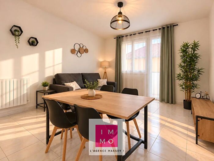 Appartement 4 pièces à Tarbes, Centre-ville, à vendre
