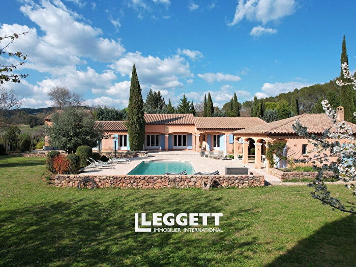 Maison à vendre - Cotignac - 8 pièces - 6 chambres