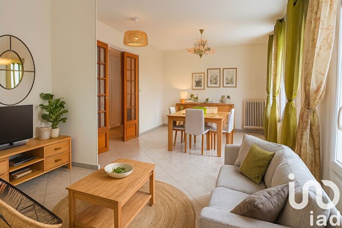 Appartement à vendre - Évreux, Navarre - 3 pièces - 2 chambres