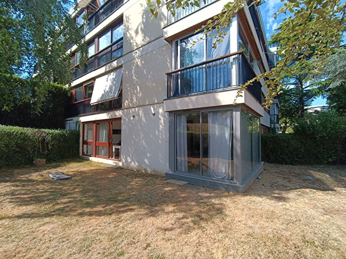 Appartement 2 pièces à vendre à Fontenay-le-Fleury, Plaine