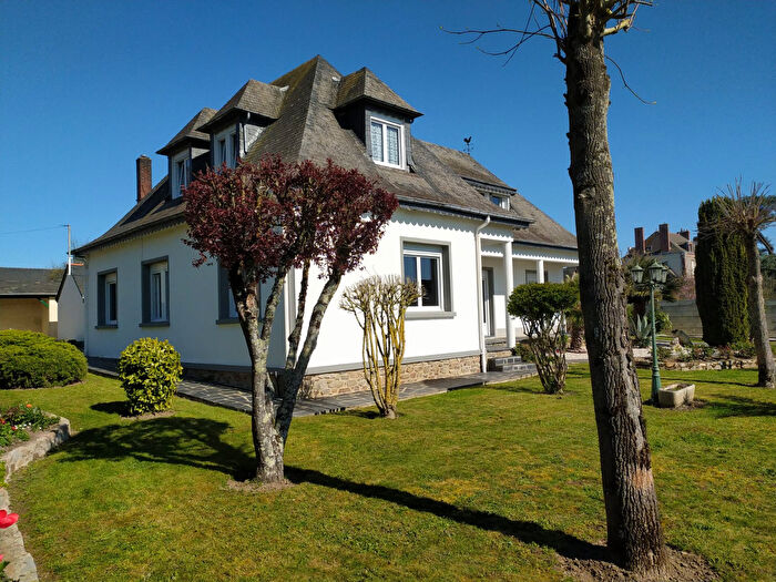 Maison à vendre - Châtelais - 7 pièces - 4 chambres