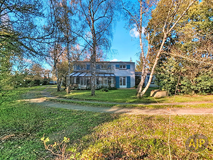 Maison à vendre - Vieillevigne - 9 pièces - 6 chambres