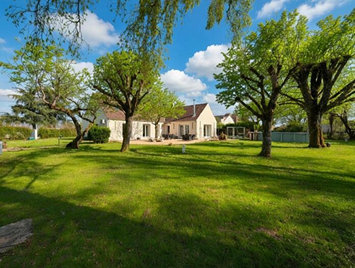 Maison à vendre - Égreville - 8 pièces - 5 chambres