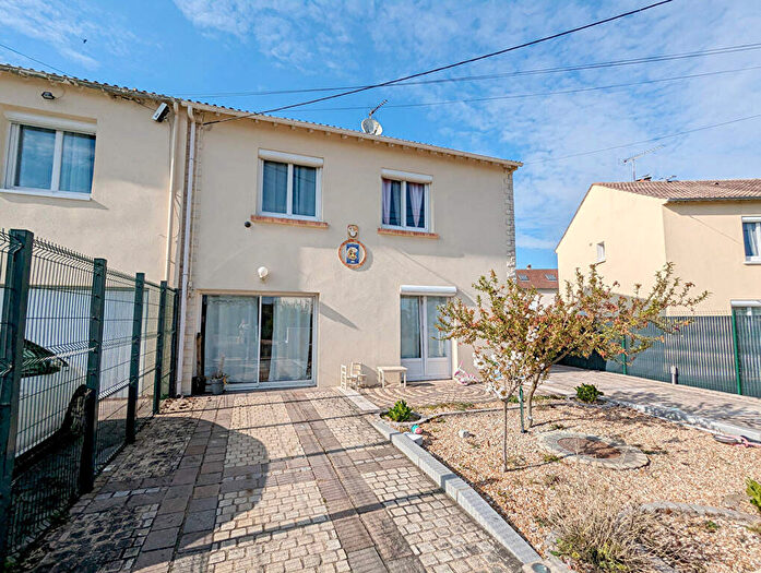 Maison à vendre - Angerville - 5 pièces - 4 chambres