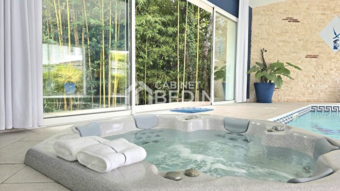 Maison à vendre - Saint-Jean-dIllac - 7 pièces - 4 chambres