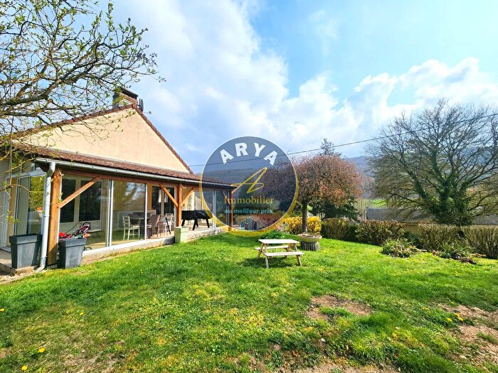 Maison à vendre - Saint-Victor-sur-Ouche - 4 pièces - 3 chambres