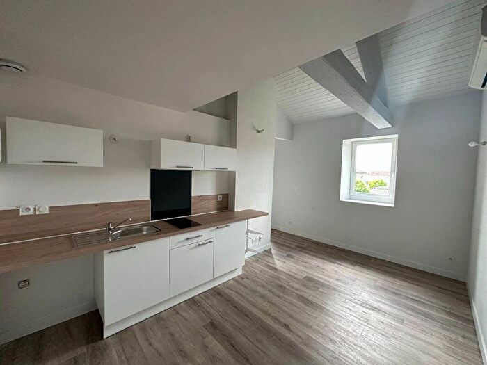 Appartement 1 pièce à École primaire Scaliger-École maternelle Scaliger, Agen, à louer