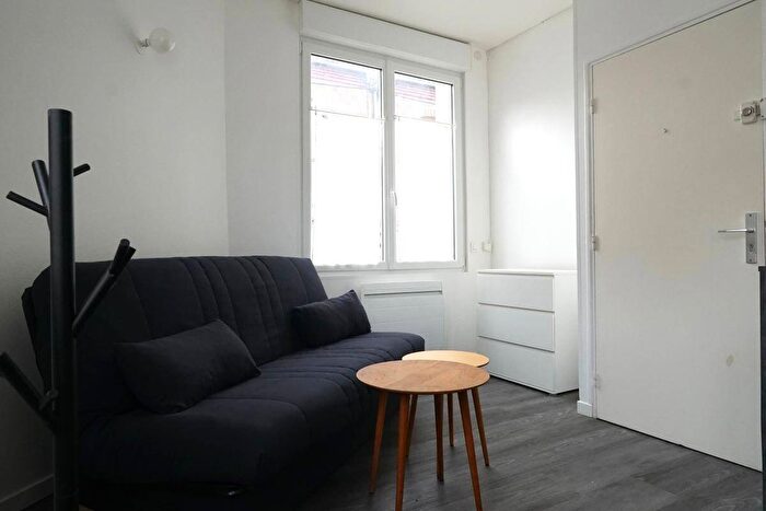 Appartement à louer - Saint Acheul, Amiens - 1 pièce