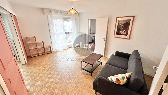 Appartement à louer - Cran-Gevrier, Centre-ville, Le Vernay, Les Iles - 3 pièces - 2 chambres