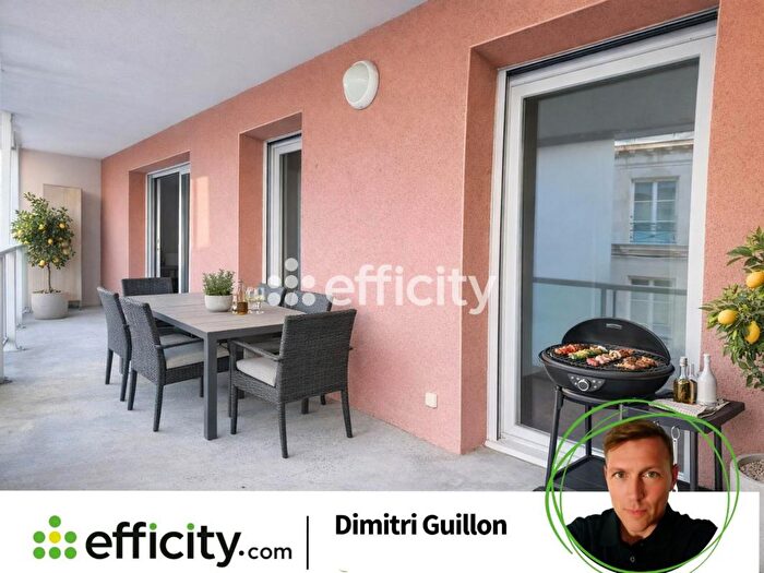 Appartement à vendre - Poitiers, Centre-ville - 3 pièces - 2 chambres