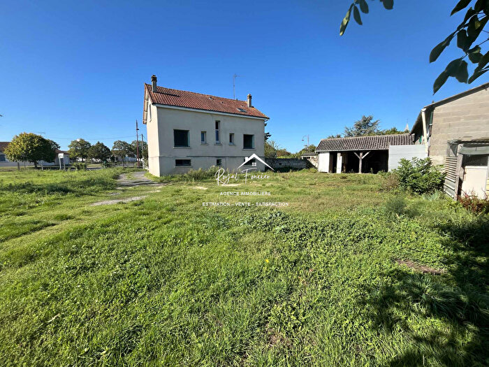 Maison à vendre - Port-de-Piles - 5 pièces - 4 chambres