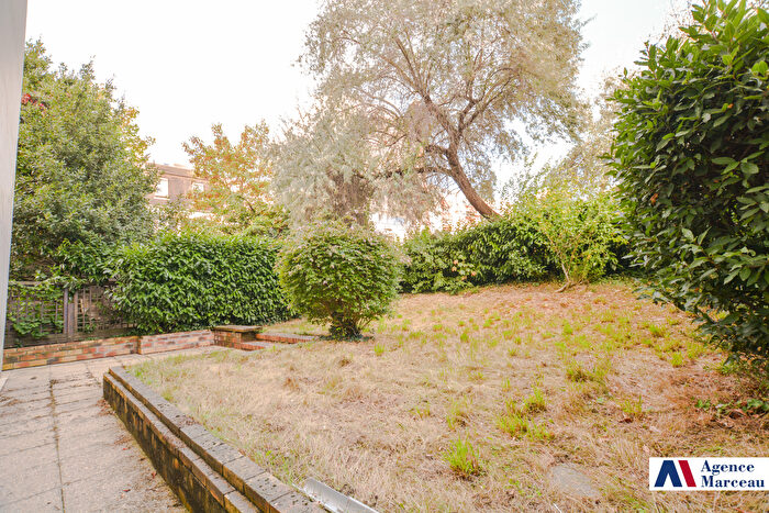 Appartement à vendre - Courbevoie, Marceau République - 3 pièces - 2 chambres