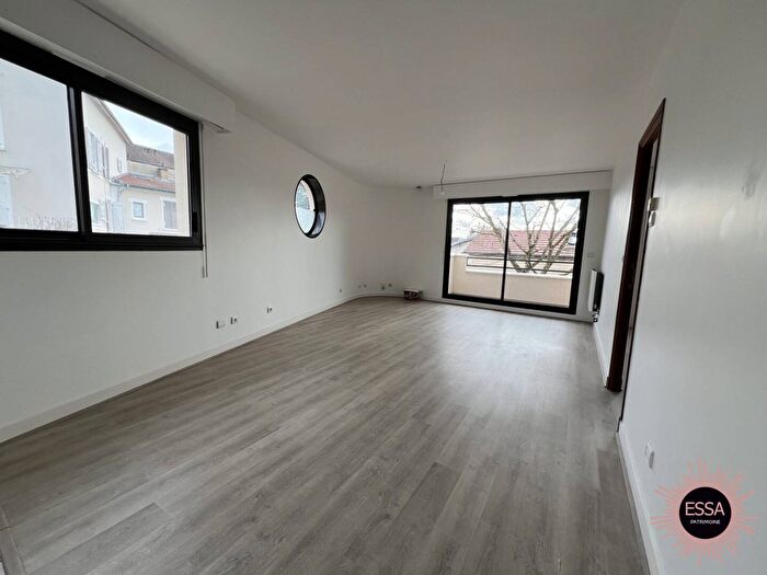 Appartement à louer - La Ville Au Bois, Viroflay - 2 pièces - 1 chambre