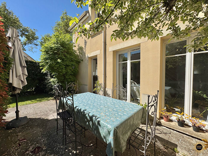 Noisy-le-Roi - Maison 6 pièces à vendre