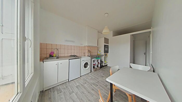 Appartement à louer - Saint-Étienne, Tardy, Colline des Pères, Bizillon - 1 pièce - 1 chambre