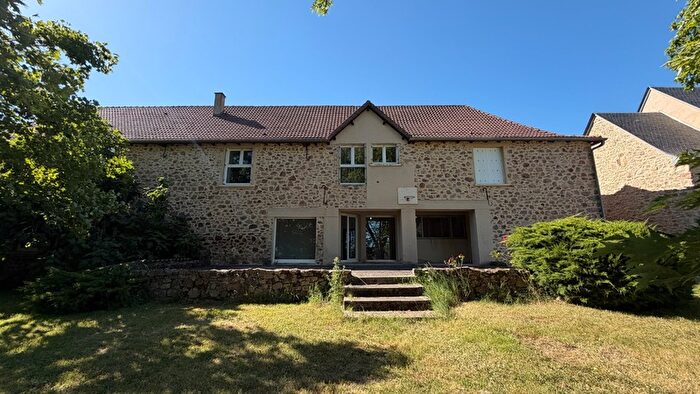 Lanuéjouls : Maison 11 pièces à vendre