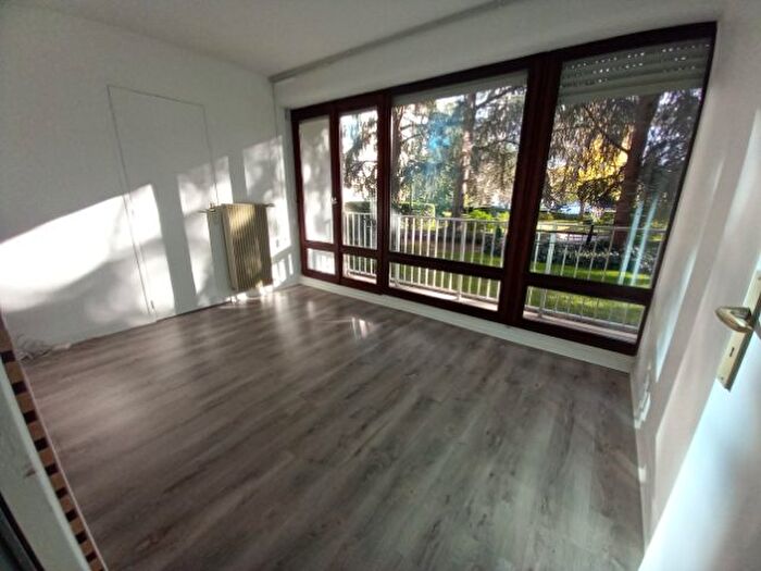 Appartement à louer - Tours, Lac - 2 pièces - 1 chambre