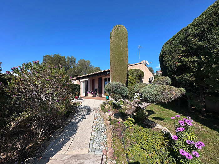 Maison à vendre - Fréjus, La Tour de Mare - 5 pièces - 3 chambres