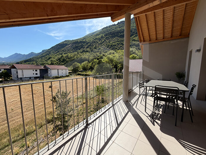 Vif : Appartement 4 pièces à vendre