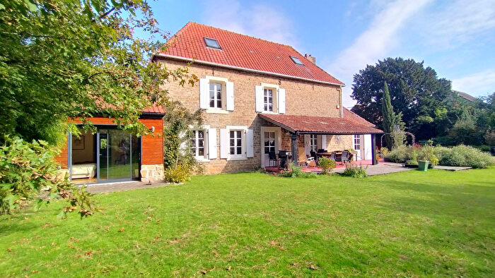 Maison à vendre - Saint-Étienne-au-Mont - 7 pièces - 4 chambres