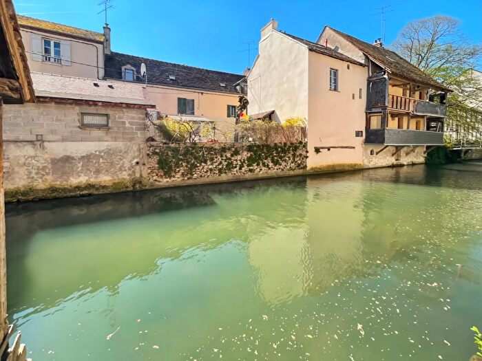 Maison à vendre - Montargis, Centre-ville - 4 pièces - 2 chambres