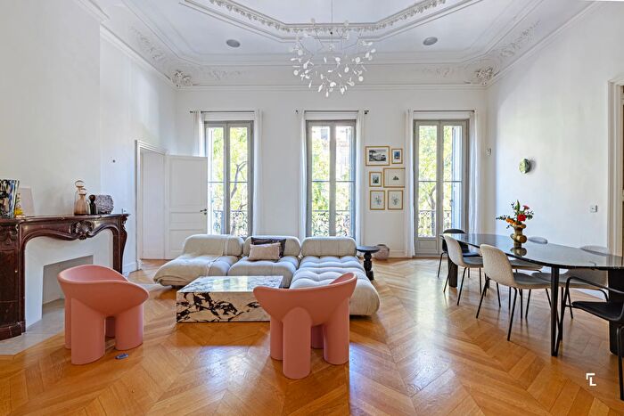 Appartement 3 pièces à vendre à Marseille 6ème, Palais de Justice
