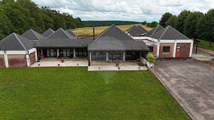 Maison à vendre - Tonnerre - 15 pièces - 10 chambres