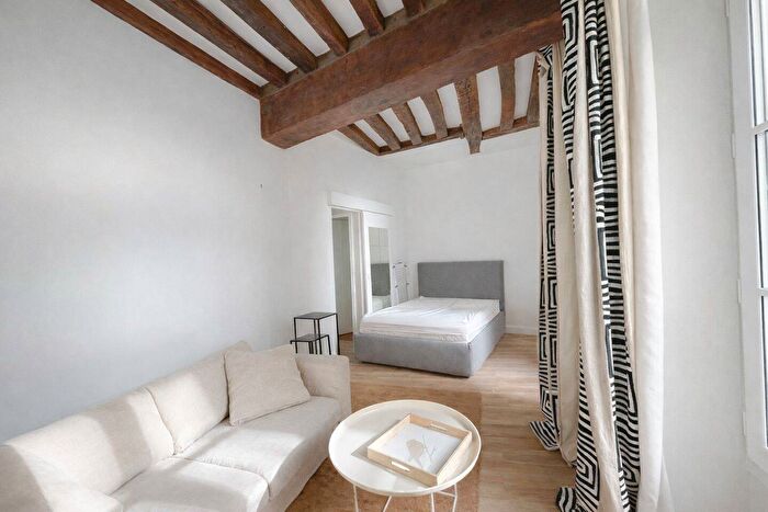 Appartement à louer - Monnaie, Paris ème - 1 pièce