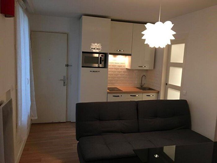 Appartement à louer - Léon-Blum Folie-Regnault, Paris ème arrondissement - 1 pièce