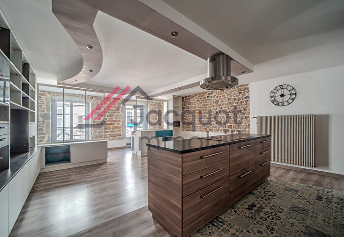 Appartement 3 pièces à vendre à Lons-le-Saunier, Centre-ville