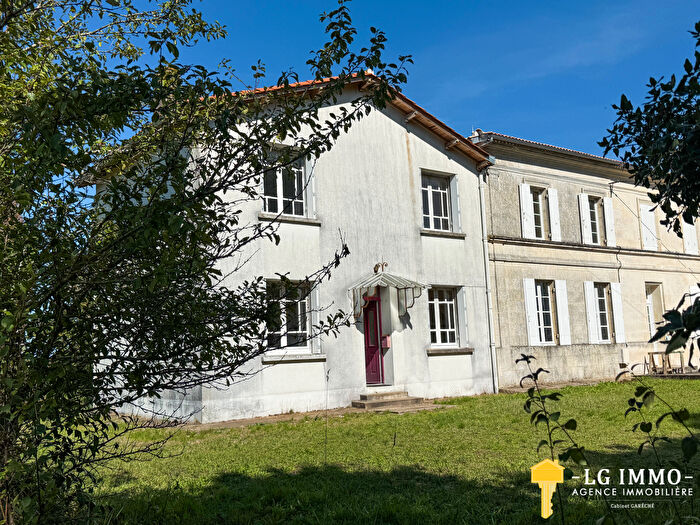 Maison à vendre - Saint-Quantin-de-Rançanne - 6 pièces - 4 chambres