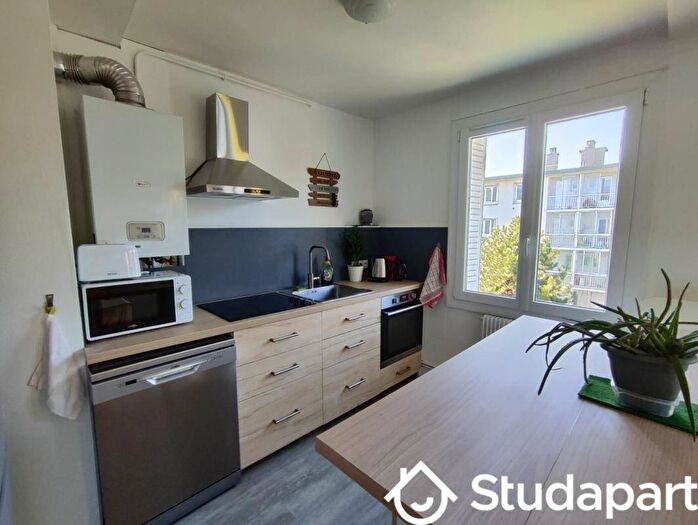 Appartement à louer - Abbaye, Grenoble - 1 pièce - 2 chambres