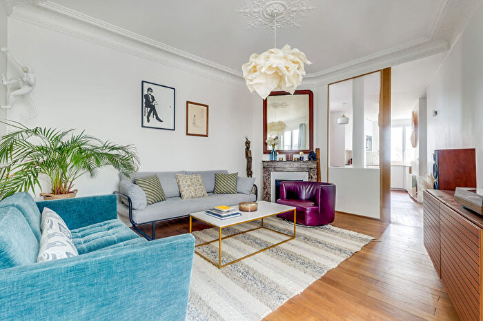 Appartement à vendre - Paris e , Grandes Carrières, Clichy - 2 pièces - 1 chambre