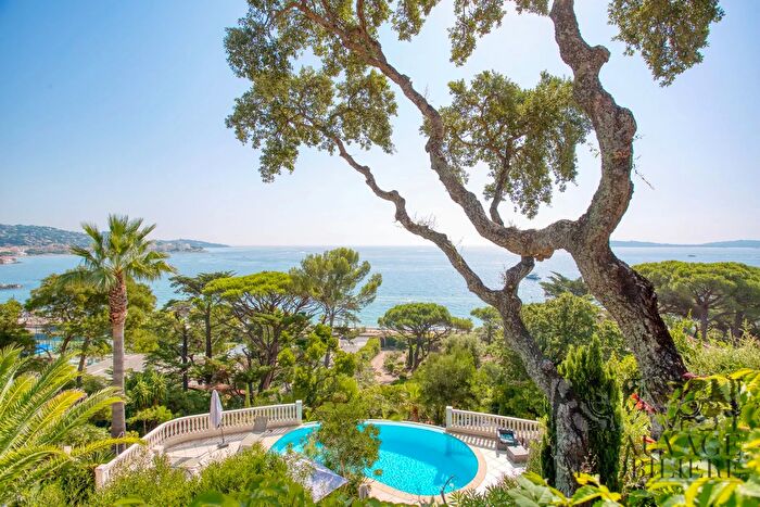 Maison à vendre - Sainte-Maxime, Virgiles, Capet dAzur, Souleyas, Croisette - 8 pièces - 7 chambres