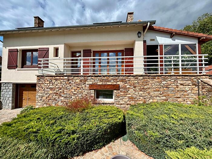 Bussière-Galant : Maison 8 pièces à vendre