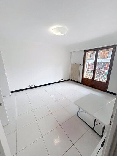 Appartement à louer - Centre, Annemasse - 2 pièces - 1 chambre