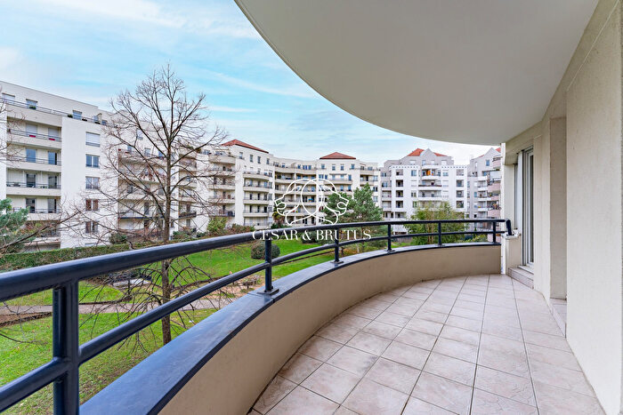 Appartement à vendre - Lyon e , Champvert, Gorge de Loup - 3 pièces - 2 chambres